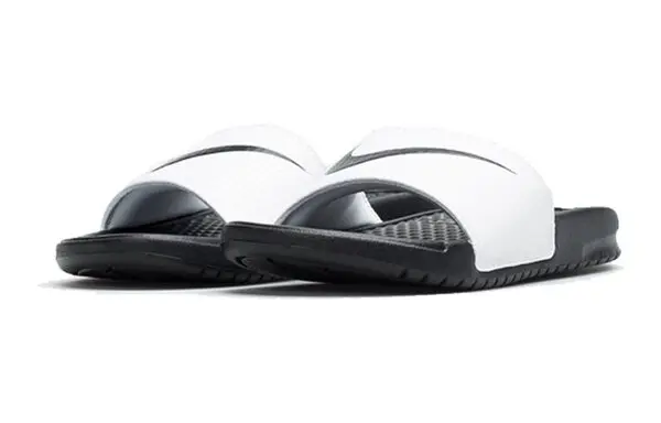 Nike Benassi Swoosh Slides - Black/white