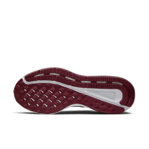 Nike Run Swift 2 Low Top Sneakers - Red