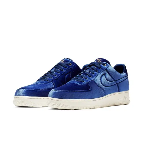 Nike Force 1 Low '07 Premium Casual Sneakers
