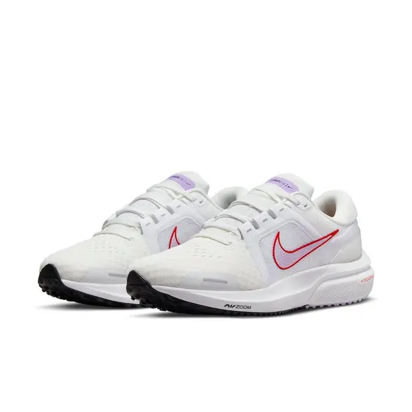 Nike Zoom Vomero 16 Athletic Sneakers