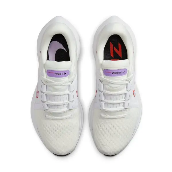 Nike Zoom Vomero 16 Athletic Sneakers