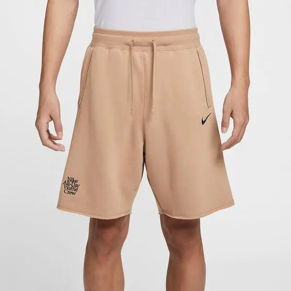 Nike Club Alumni Shorts - Tan