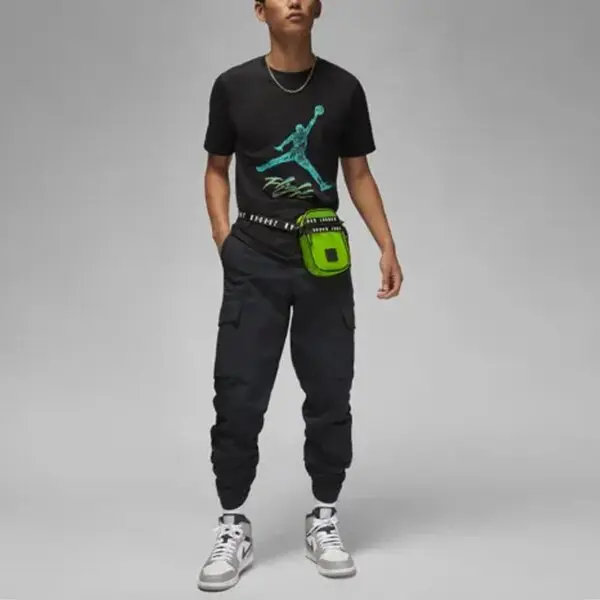 JORDAN Minimalistic Large Casual Short Sleeve T-shirt Black - Default Colorway