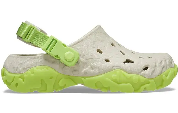 CROCS All-terrain Atlas Clog - Beige/green