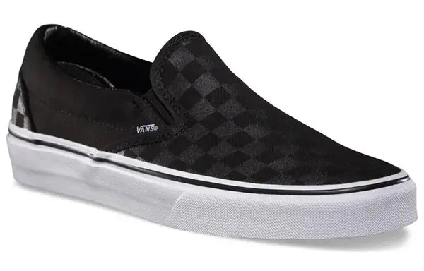VANS Classic Slip-on Checkerboard Sneakers - Black