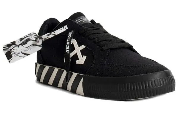Off-White Vulc Sneaker Low - Black