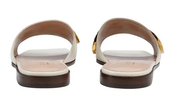 Gucci Cara Grained Leather Slip-on Sandal - Off White
