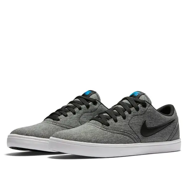 Nike Check Solarsoft Canvas Sb Sneakers - Black