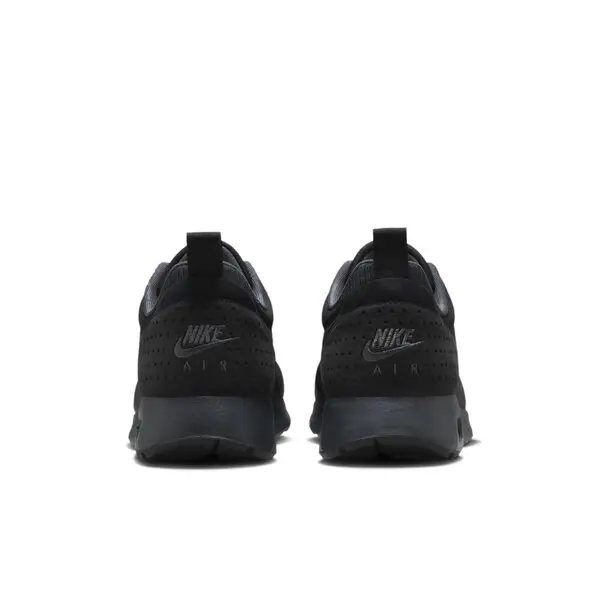 Nike Max Tavas Sneakers