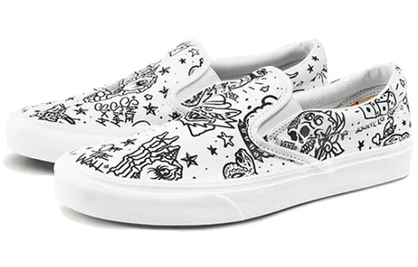 VANS Classic Slip-on 'u-color' Low Top Sneakers - White/black