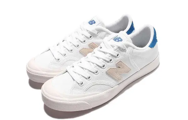 NEW BALANCE White Blue Lace-up Canvas Sneakers