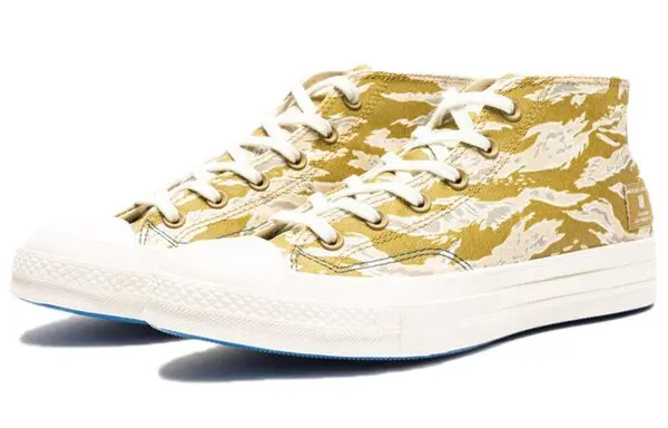 CONVERSE X Undefeated Chuck 70 Mid Tiger Camo Desert