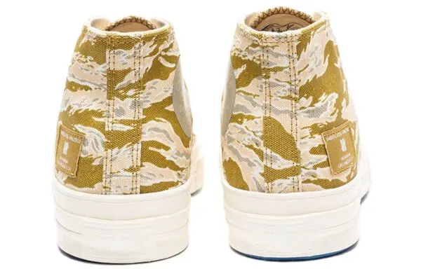 CONVERSE X Undefeated Chuck 70 Mid Tiger Camo Desert