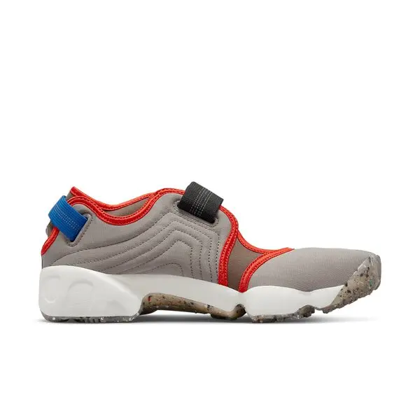 Nike Rift Split-toe Sneakers