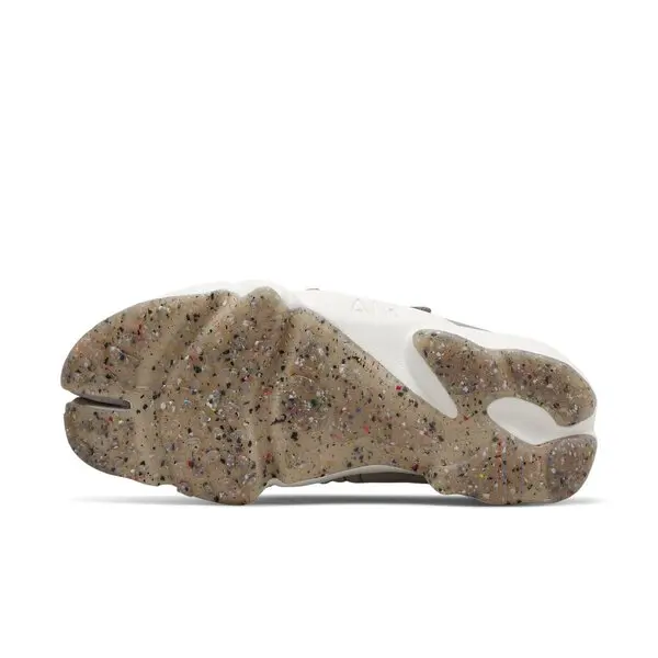 Nike Rift Split-toe Sneakers