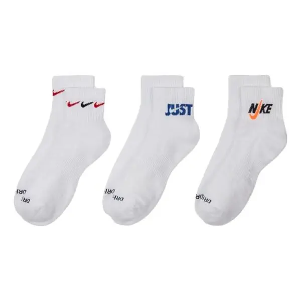 Nike Everyday Plus Cushioned Training Ankle Socks 3 Pairs - White