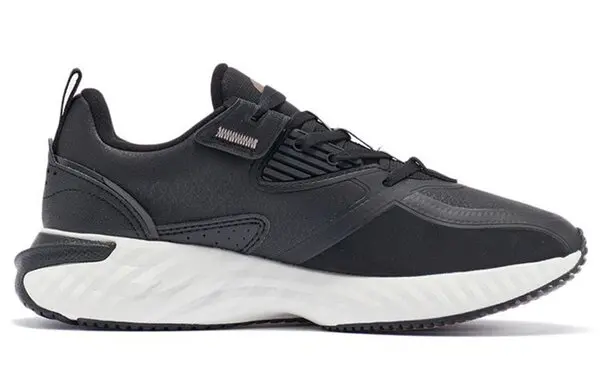 LI-NING Athletic Sneakers