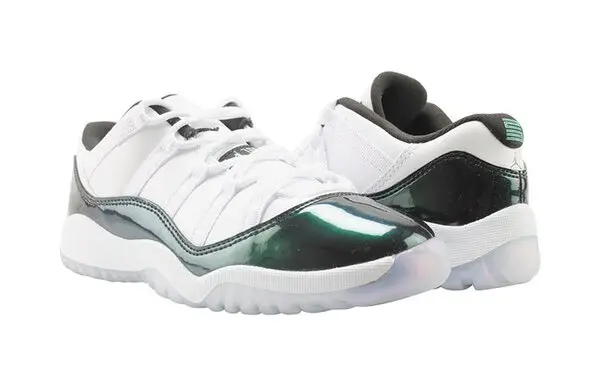JORDAN 11 Retro Low
