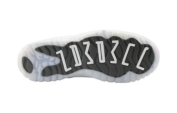 JORDAN 11 Retro Low