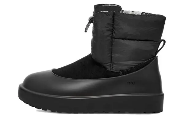 UGG Classic Maxi Toggle Boots - Black