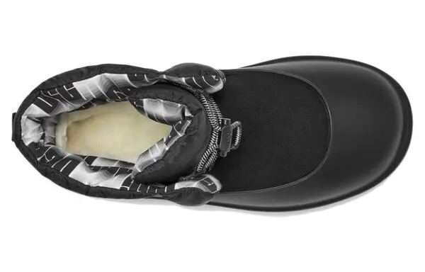 UGG Classic Maxi Toggle Boots - Black