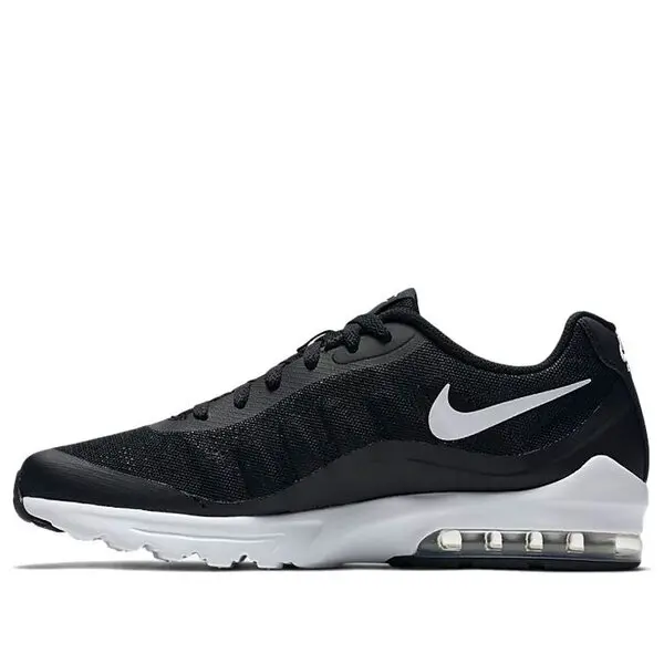Nike Max Invigor Sneakers - Black/white