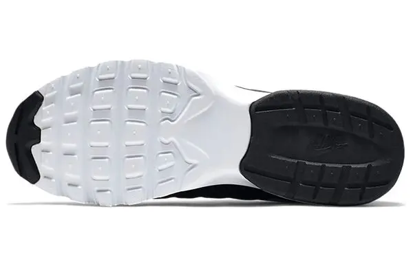 Nike Max Invigor Sneakers - Black/white