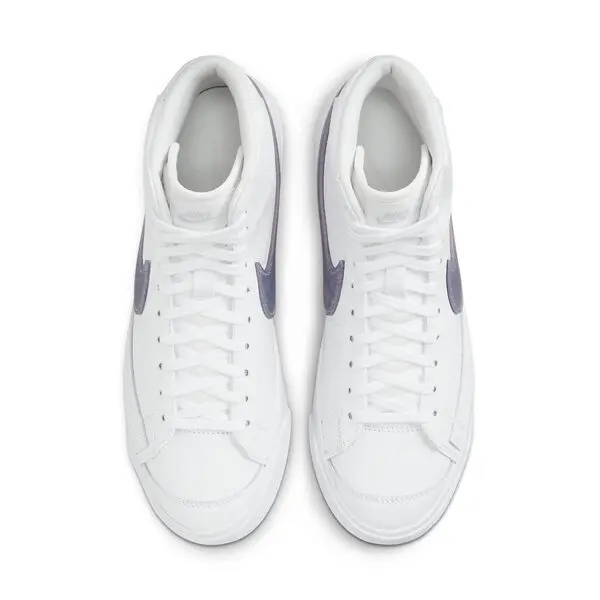 Nike Blazer Mid '77 Sneakers