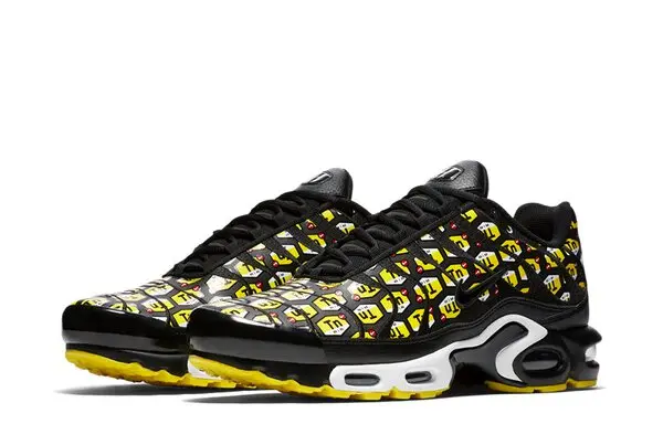 Nike Max Plus Qs "all Over Print" Low Top Sneakers - Black/white