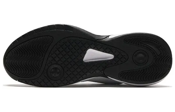 ANTA Ace Low Top Sneakers