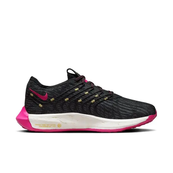 Nike Pegasus Turbo Athletic Sneakers