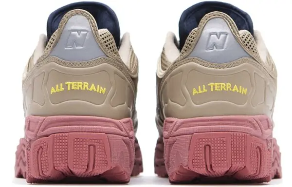 NEW BALANCE X Herschel Supply Co. 801 Sneakers - Red