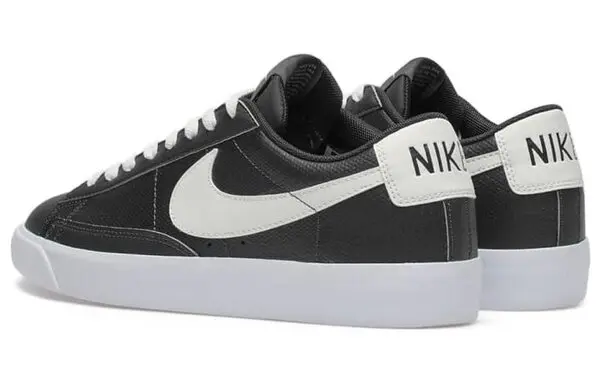 Nike Blazer Low Leather Sneakers - Black/sail