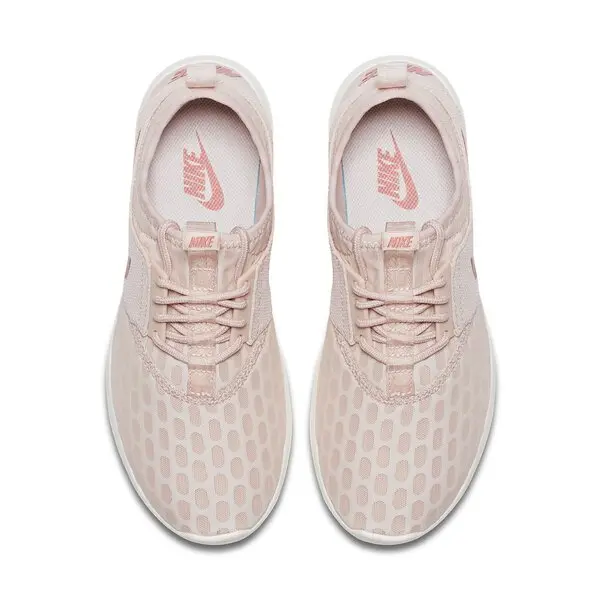 Nike Juvenate Low Top Sneakers - Pink/blue