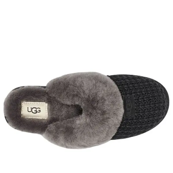 UGG Cozy Slipper