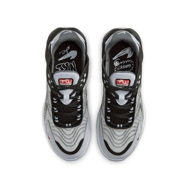 Nike Max Tw Sneakers