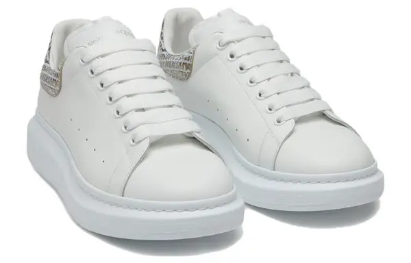 Alexander McQueen Oversized Sneakers - White/silver