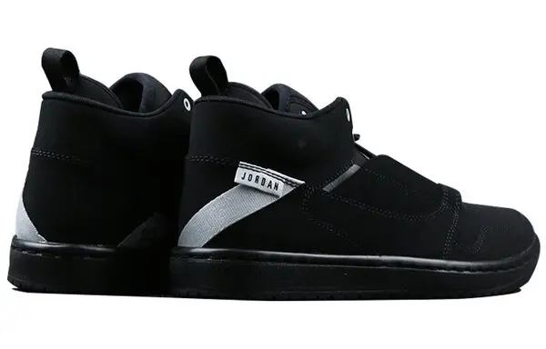 JORDAN Fadeaway Mid Top Sneakers