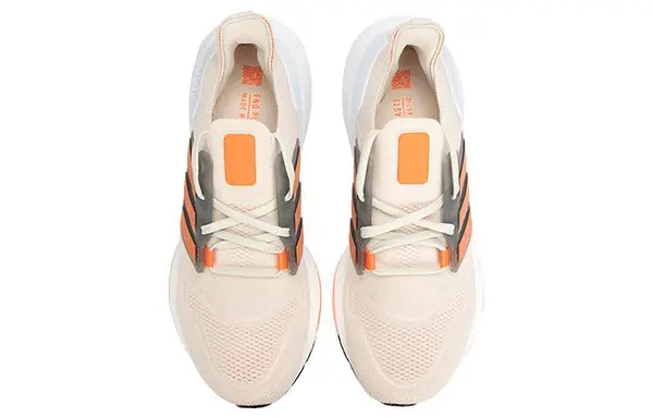 Adidas Ultraboost 22 Sneakers - Cream/orange