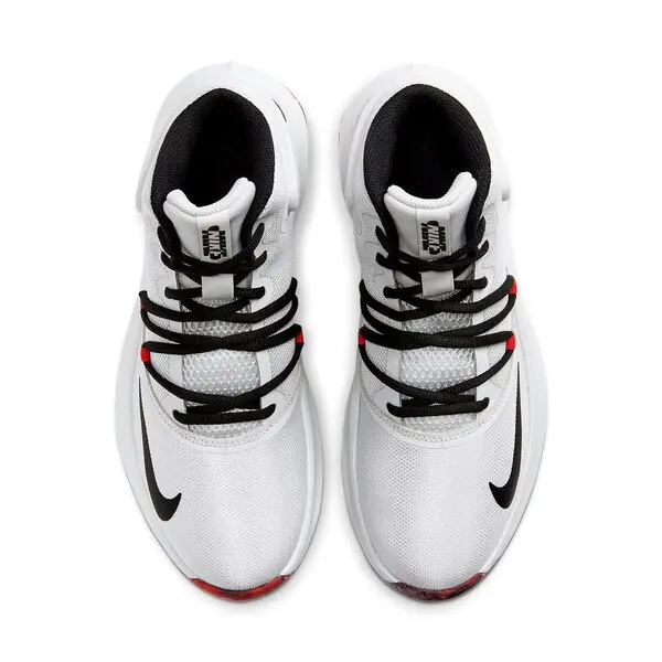 Nike Versitile 4 Mid-top Basketball Sneakers