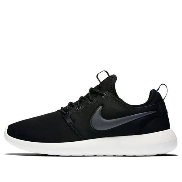 Nike Roshe Two Low Top Sneakers - Black/anthracite-sail