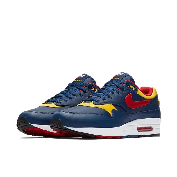 Nike Max 1 'snow Beach' Sneakers