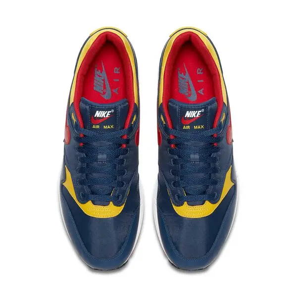 Nike Max 1 'snow Beach' Sneakers
