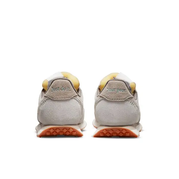 Nike Waffle Trainer 2 Se Sneakers - Gray/white