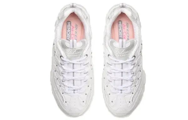 Sketchers D'lites Glamour Feels Embellished Low Top Sneakers