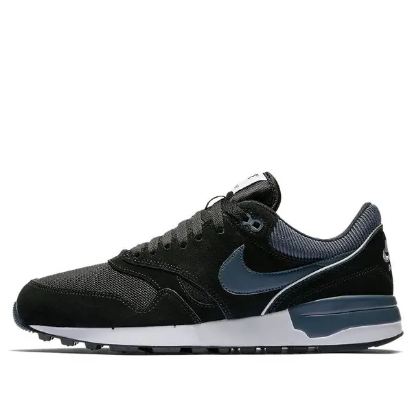Nike Odyssey Sneakers - Black