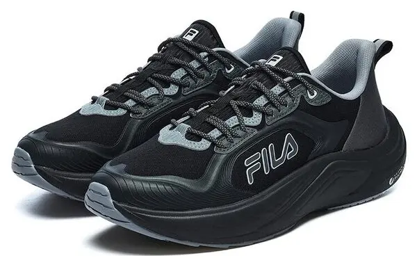 FILA Wolf Sneakers