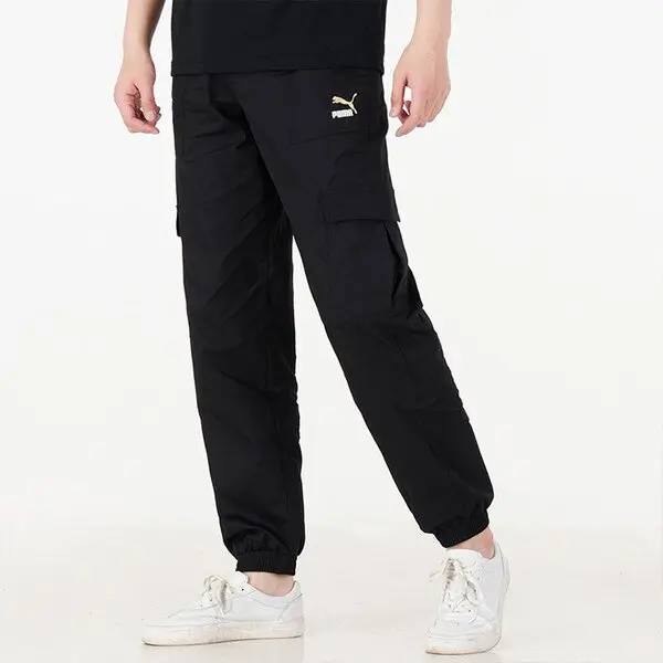 PUMA Logo Classics Cargo Pants
