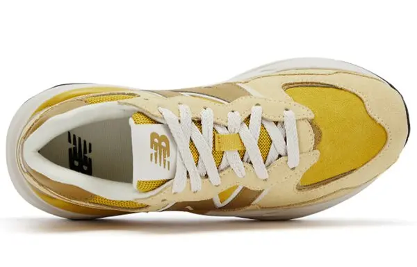 NEW BALANCE 57/40 Low-top Sneakers - Yellow