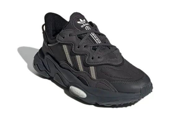 Adidas Ozweego Sneakers
